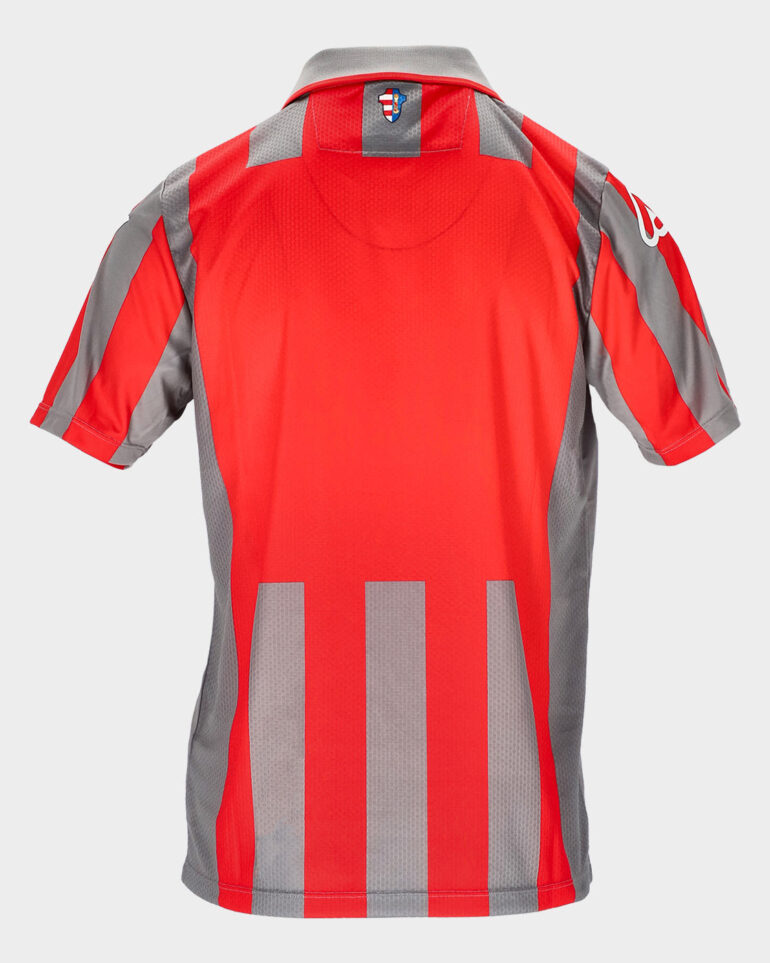 La maglia della Cremonese 2022-2023 per il ritorno in Serie A