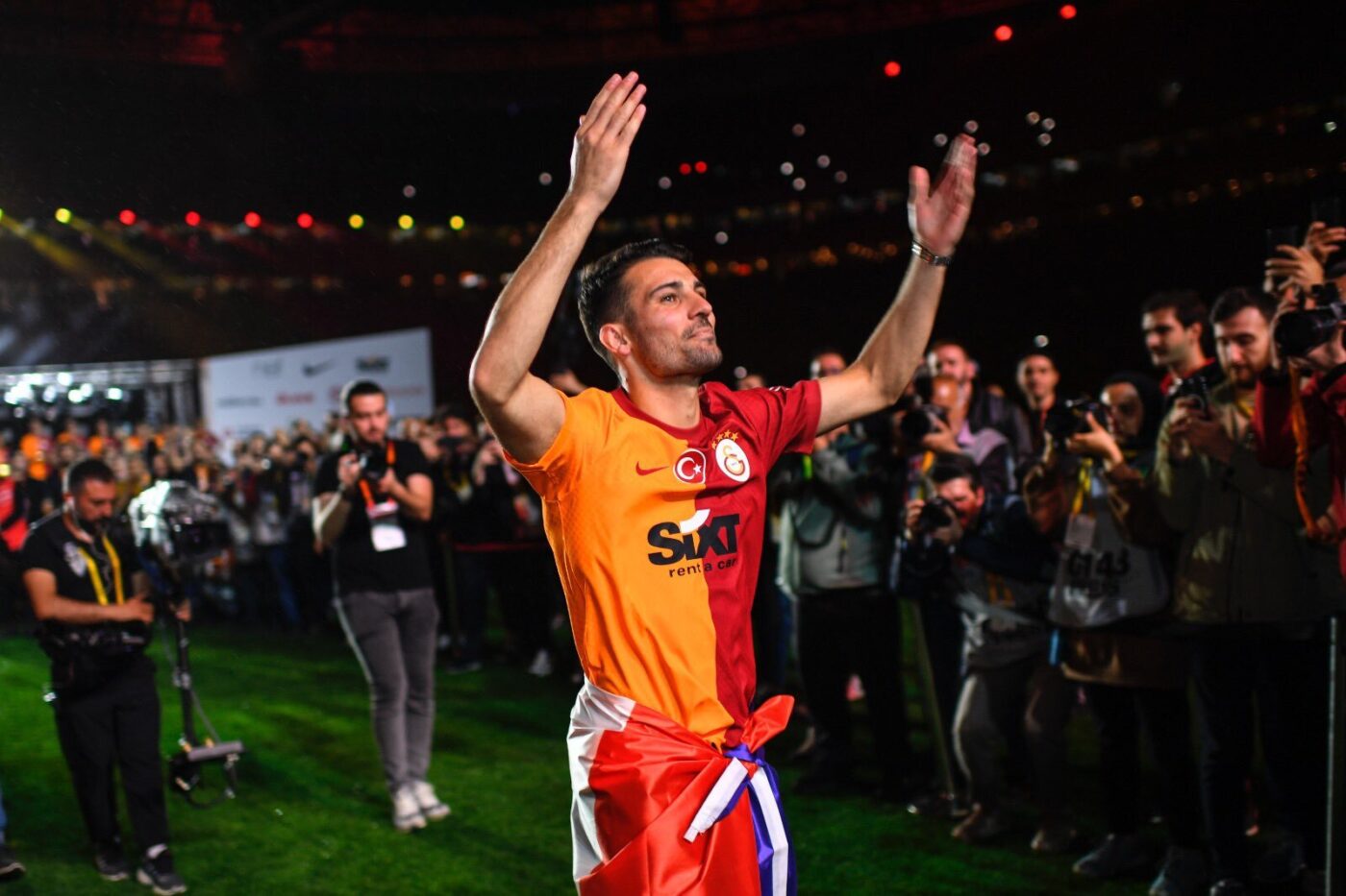 Il Galatasaray presenta la maglia 2023-2024, nel segno di un grande ritorno